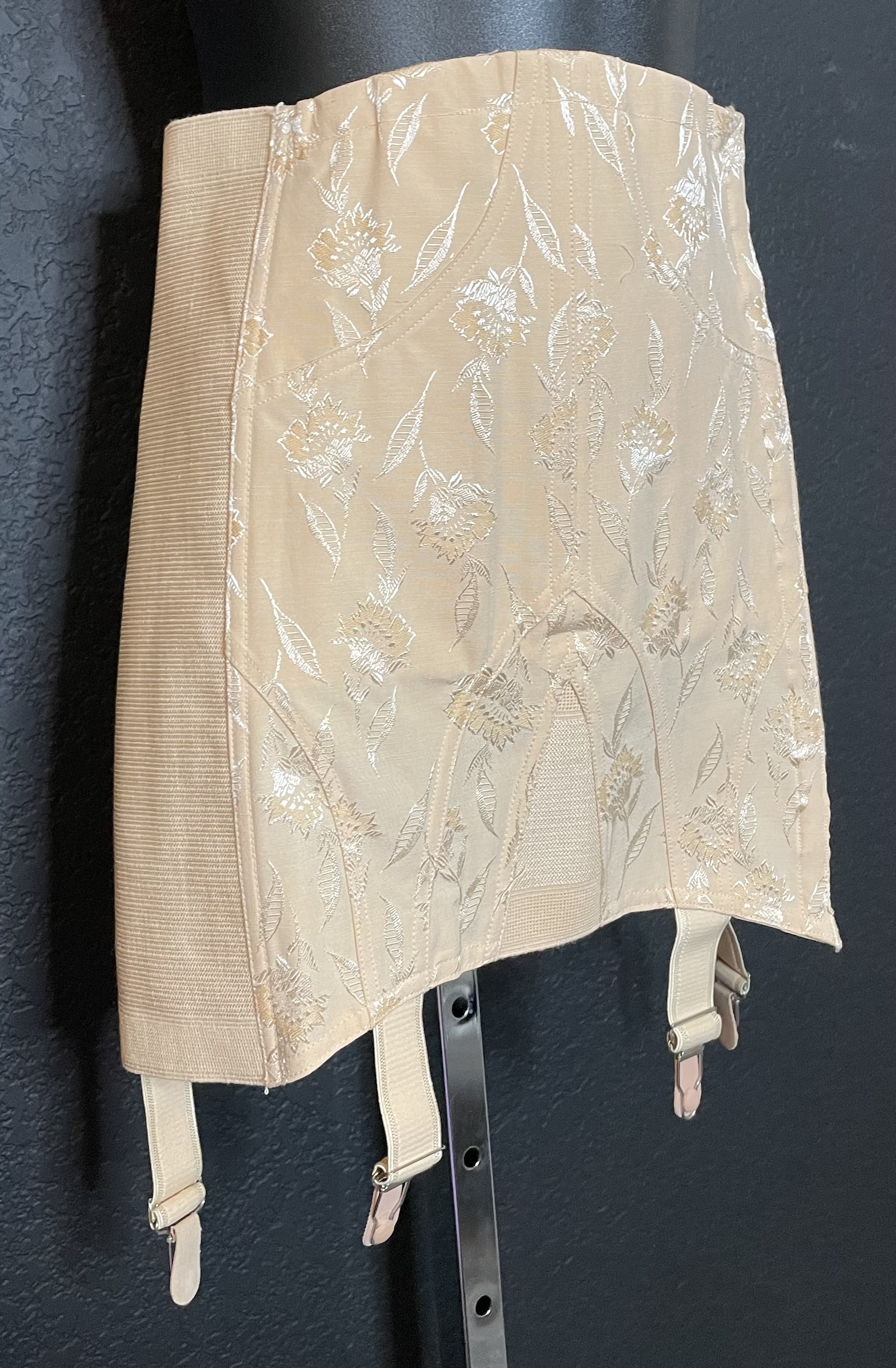 OLD STORE STOCK - Vintage 1920-30's Satin Stitch Peach Brocade Corset w ...