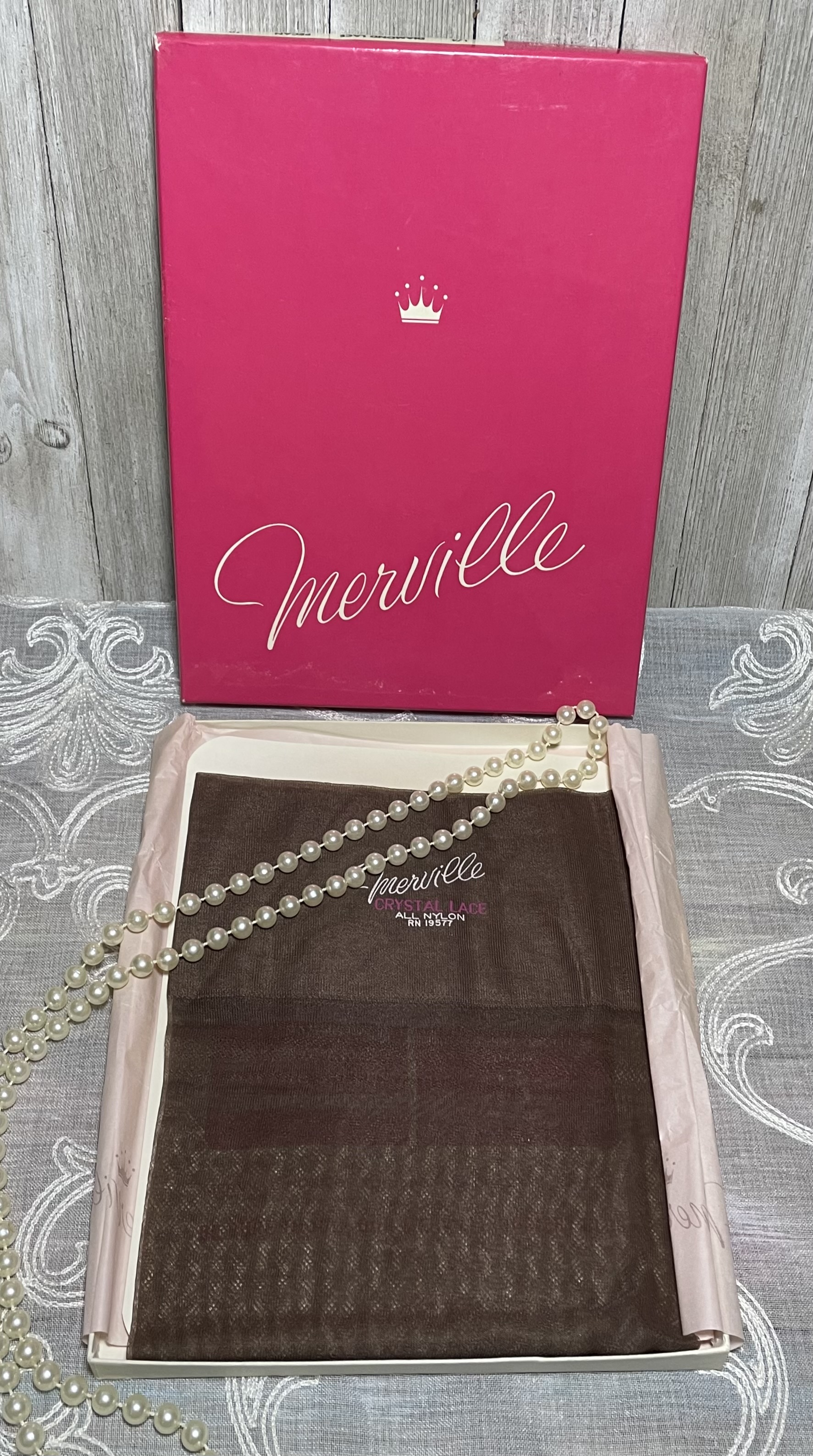 Single Pair of Boxed RHT Vintage 1950's MERVILLE Seamless Garter ...